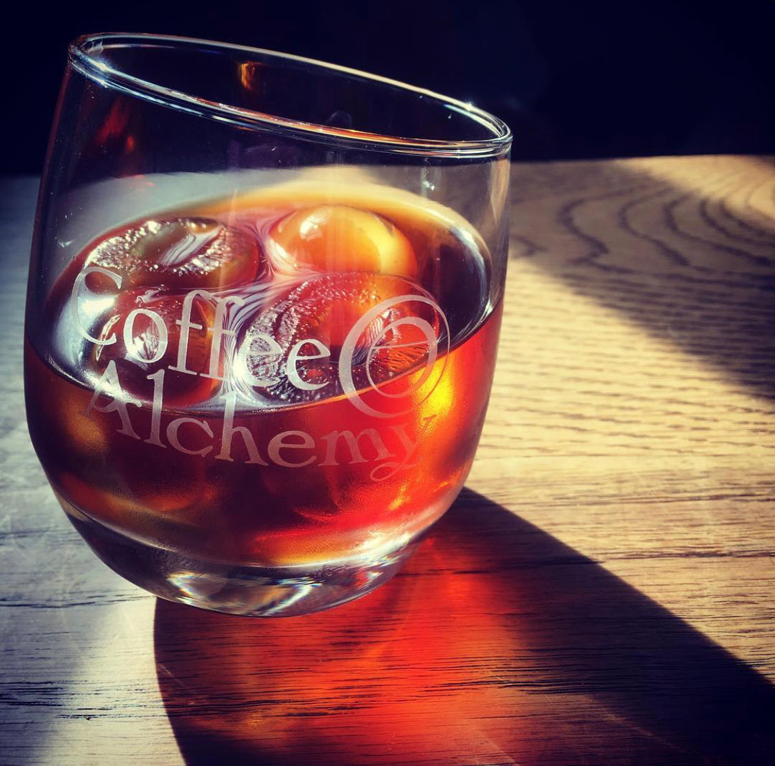 Coffee Alchemy wobble glass - 270ml